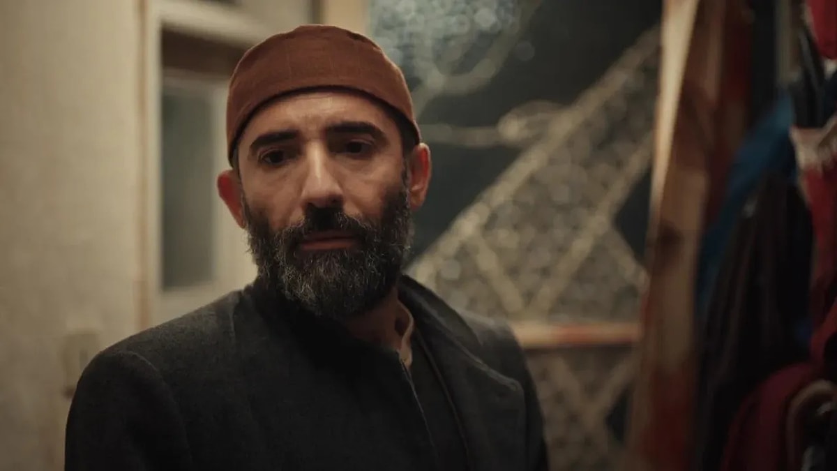Kızıl Goncalar'ın Naim'i Mert Turak Rolü Yüzünden Başına Gelenleri ...
