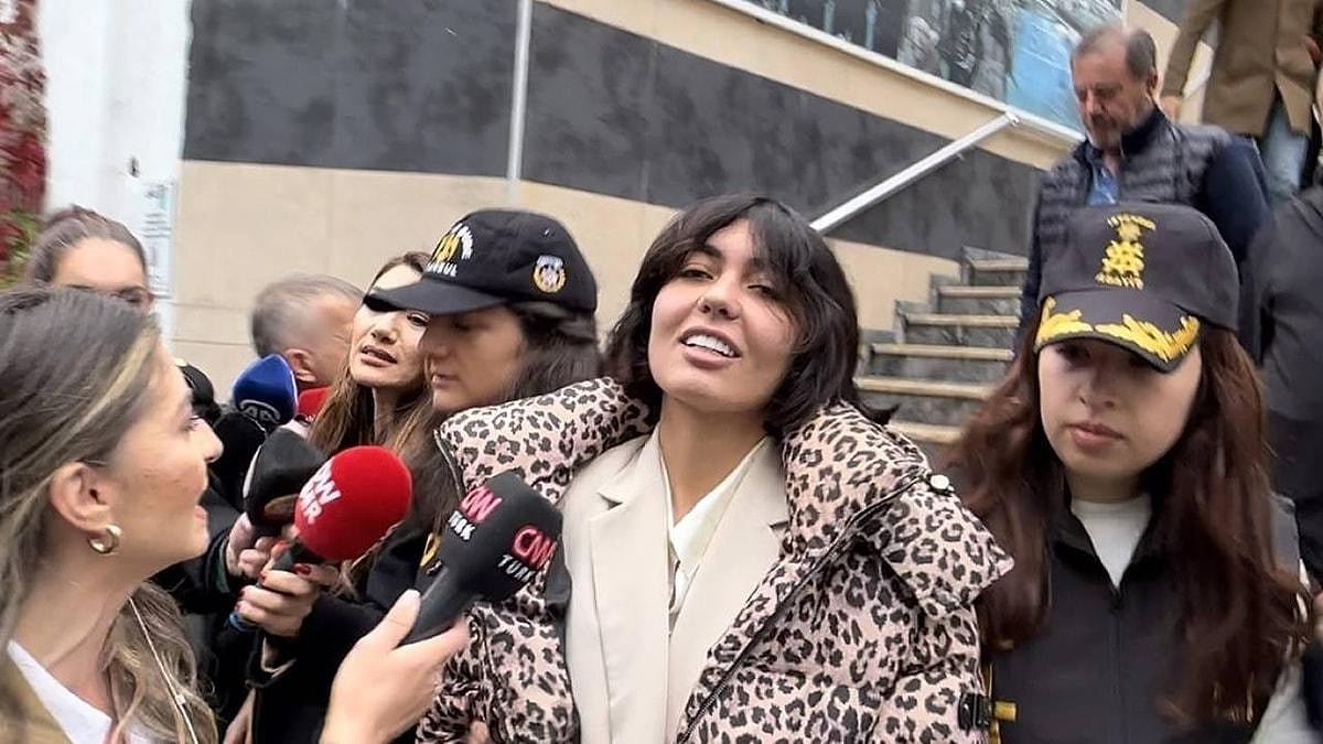 Okan Bayülgen'e İtiraf Etmiş: Bahar Candan'ın Yıllar Önce Mahkemeye ...