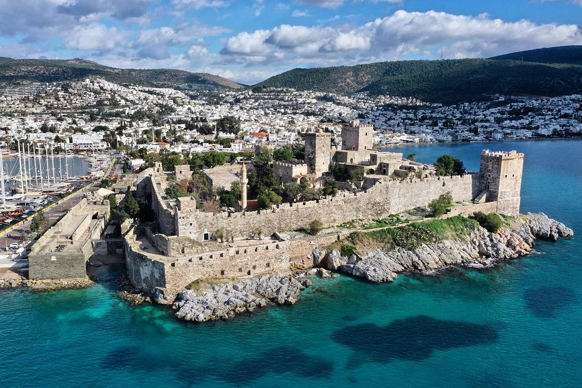 Yazın Sadece Denize Girmek Yetmez Diyenlere: Marmaris, Fethiye ve ...