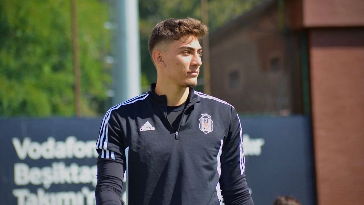 Lyon ve Galatasaray Maçları Öncesinde Beşiktaş Kalecilerinin Sakatlığı ...