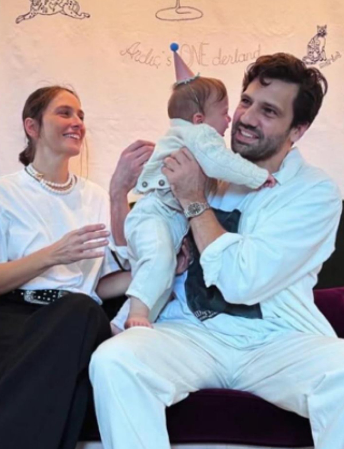 Babalıkta İlk Yılını Doldurdu: Kaan Urgancıoğlu ve Burcu Denizer Çifti ...