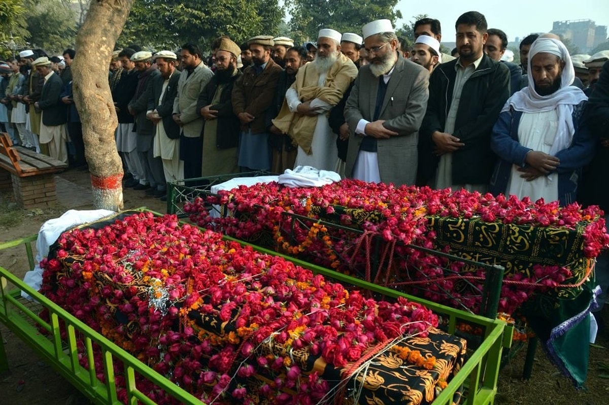 Exploring Funeral Traditions Across Different Cultures and Religions ...
