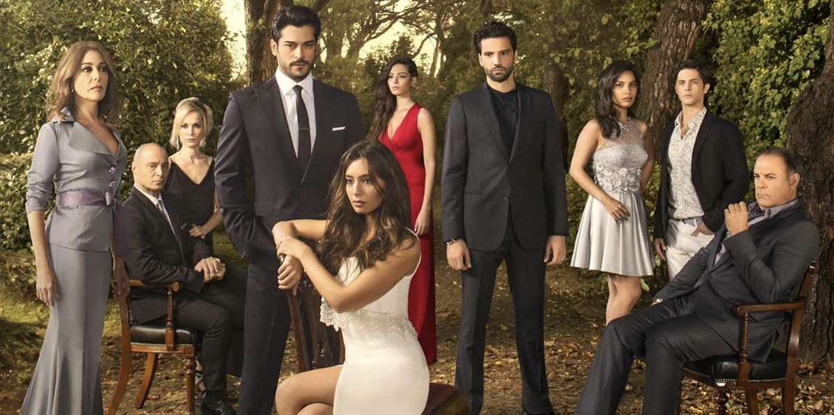 Kara Sevda Konusu Nedir, Oyuncuları Kimler? - Onedio