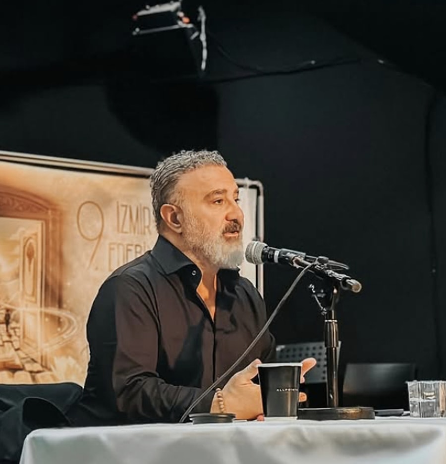 Cengiz Bozkurt Sahnede Sakatlandı: Aşil Tendonu Koptu! - Onedio